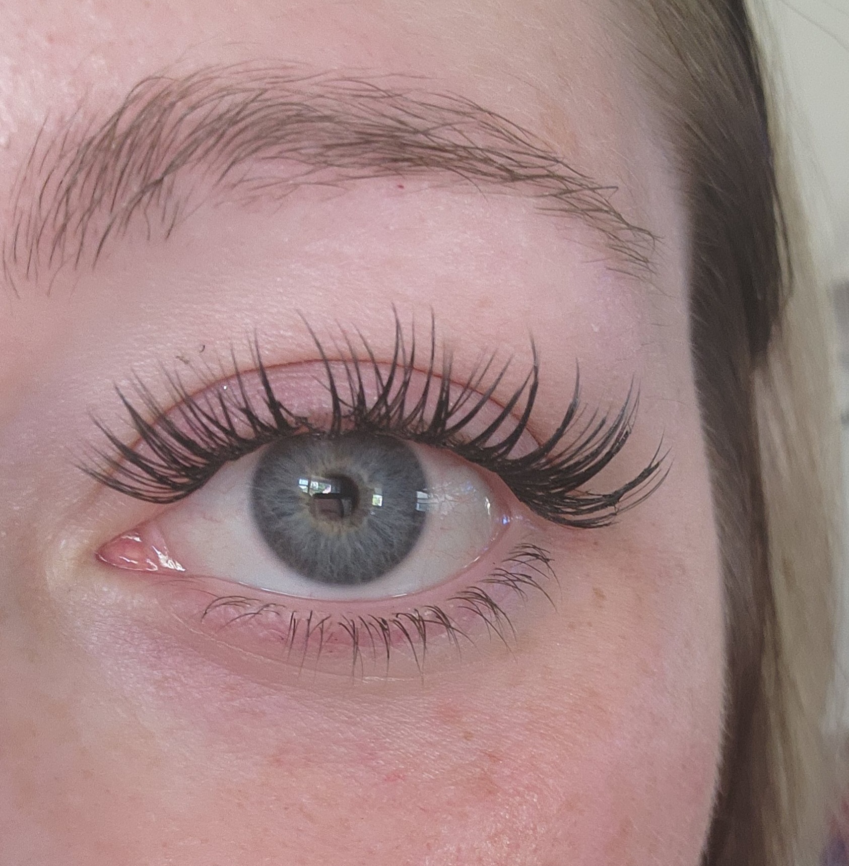 In love with these! My first time using these lashes and I think they ...
